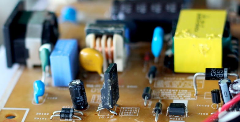 IC là gì? Cấu tạo và chức năng của IC - DH Automation